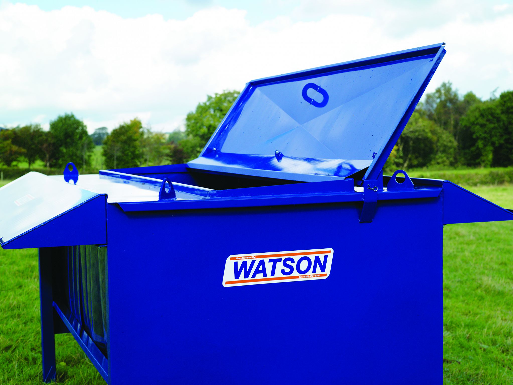 Double Sided Bull Beef Feeder : Walter Watson Agri